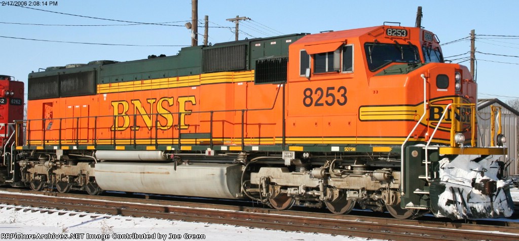 BNSF 8253